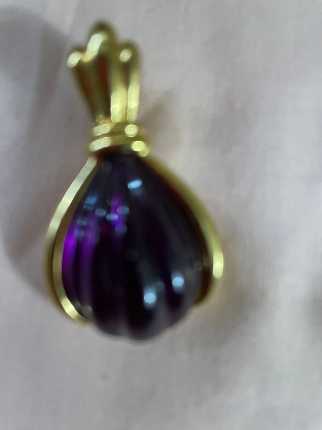 Kenneth Jay Lane Pendandt Ruby Color Stone Det in Gold - Etsy