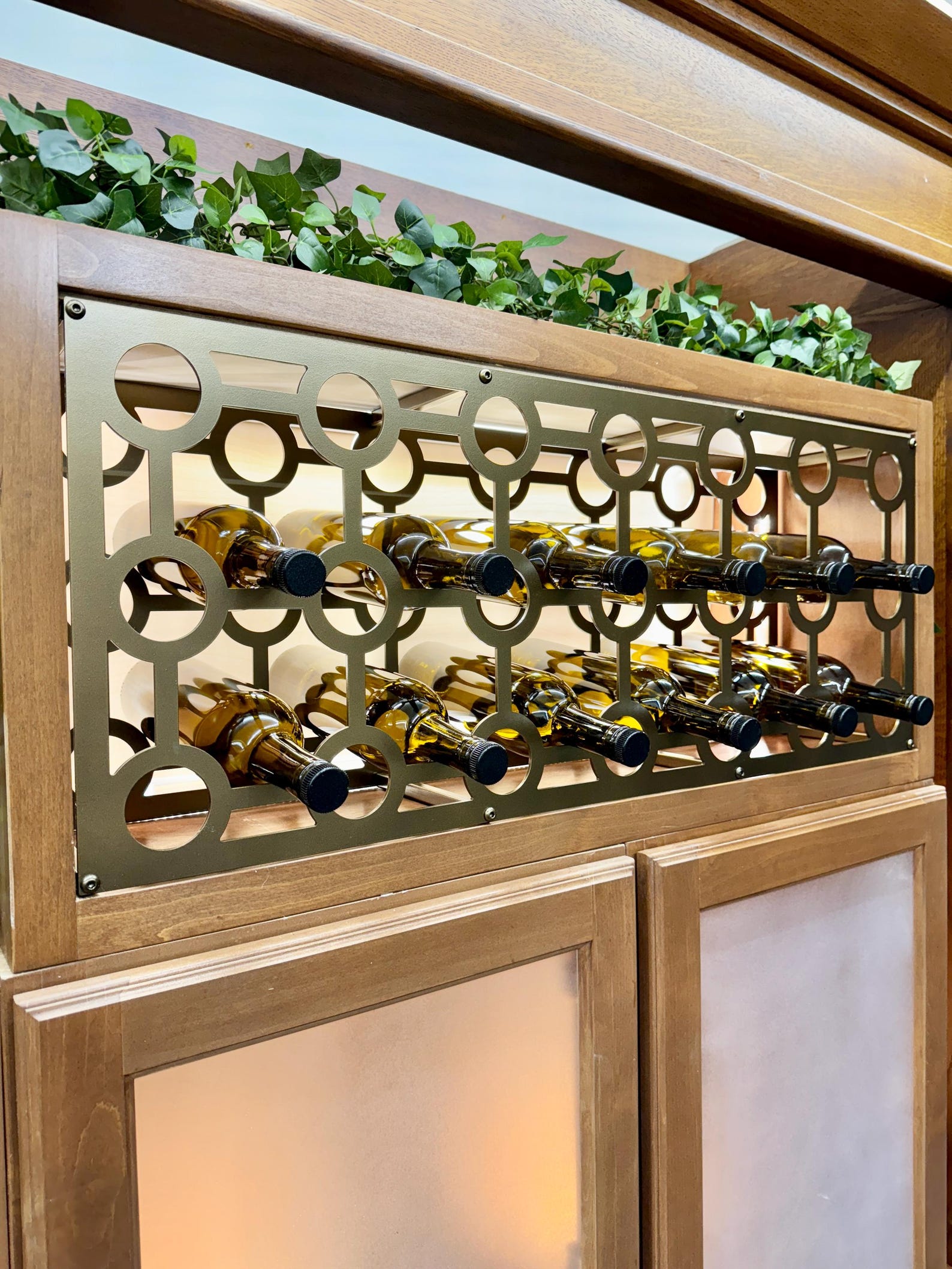 Emma Rustic Metal Wall Mount Wine Rack Vintage Industrial Wine Bottle ...