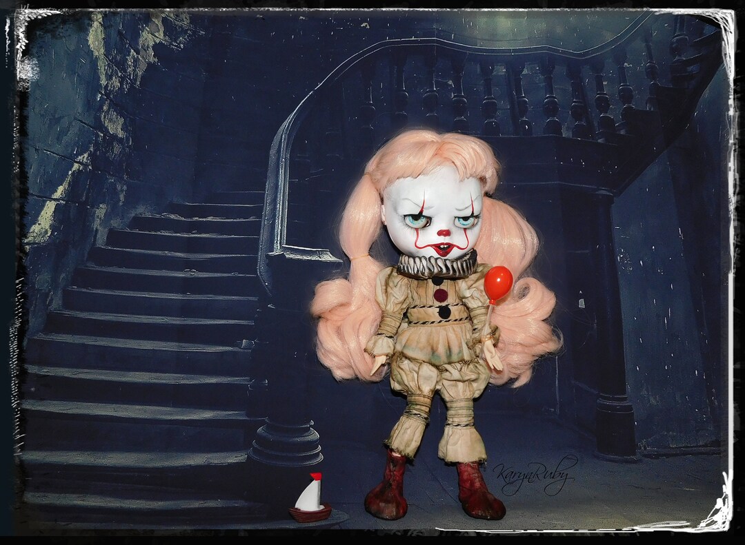 Preloved Blythe Pennywise Doll by Louis Rojas - Etsy