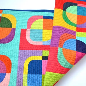 Modern Geometric Quilt, Color Block Quilt, Bright Lap Quilt, Circle ...