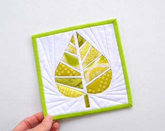 Geometric Leaf, Mini Quilt, Leaf Quilt, Fabric Coaster - Etsy