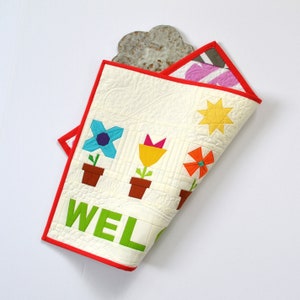 Welcome Quilt, Flower Wall Hanging, Flower Wall Quilt, Wall Quilt - Etsy