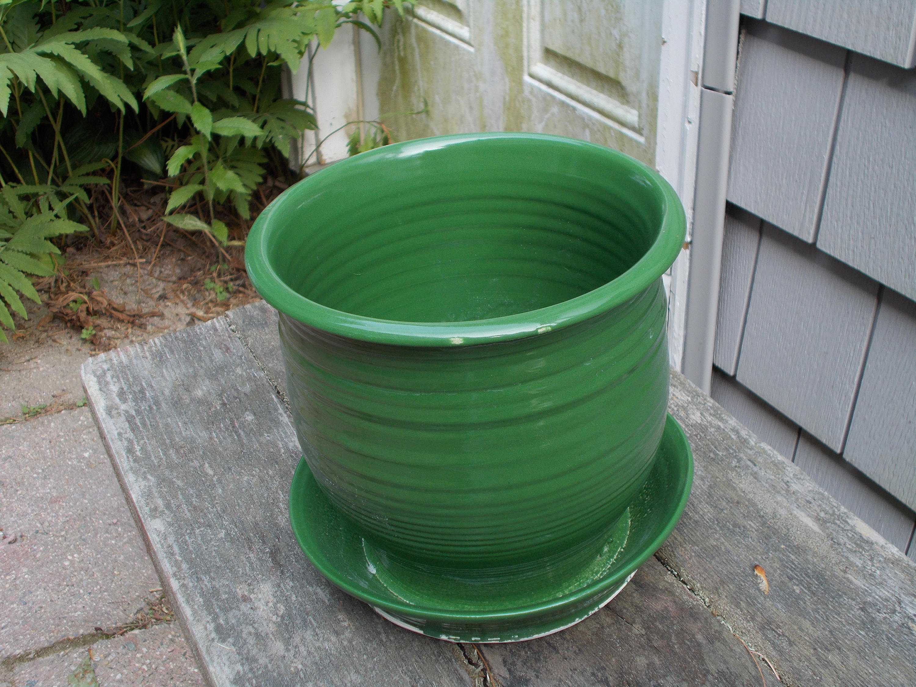 Brilliant Green Earthenware Planter