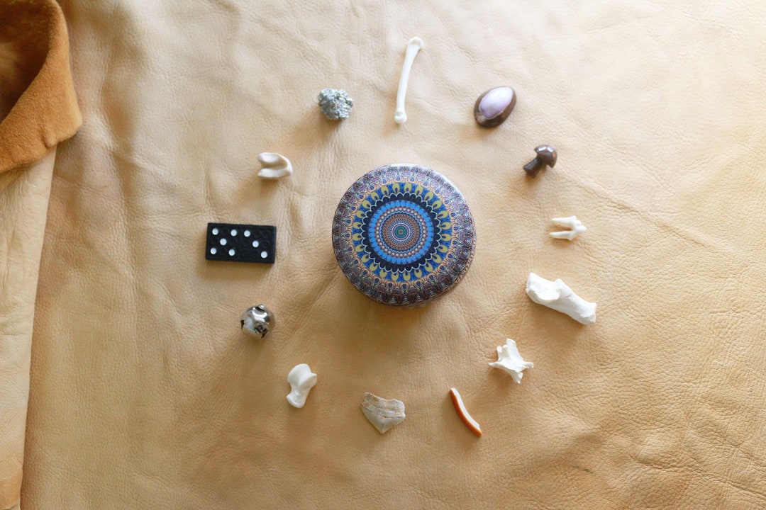 Pieces of the Past : Bone Throwing / Osteomancy Set - Etsy