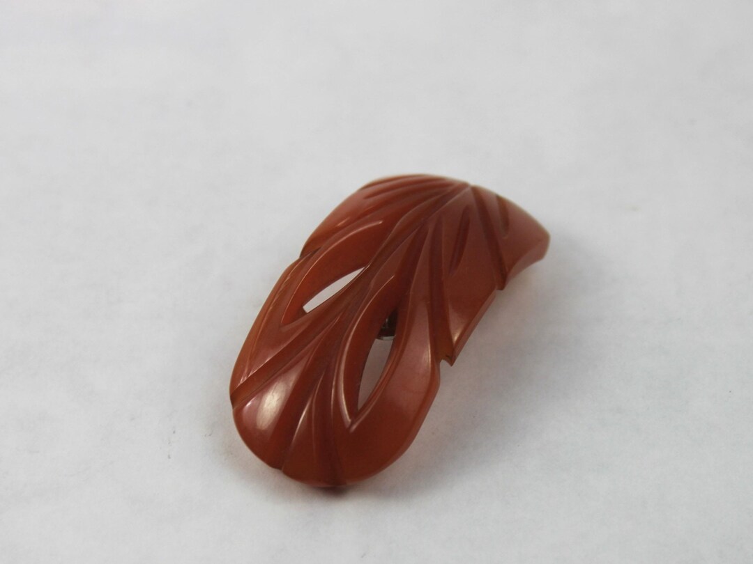 Bakelite Dress Fur Scarf Clip Russet Pierced Openwork Carved - Etsy