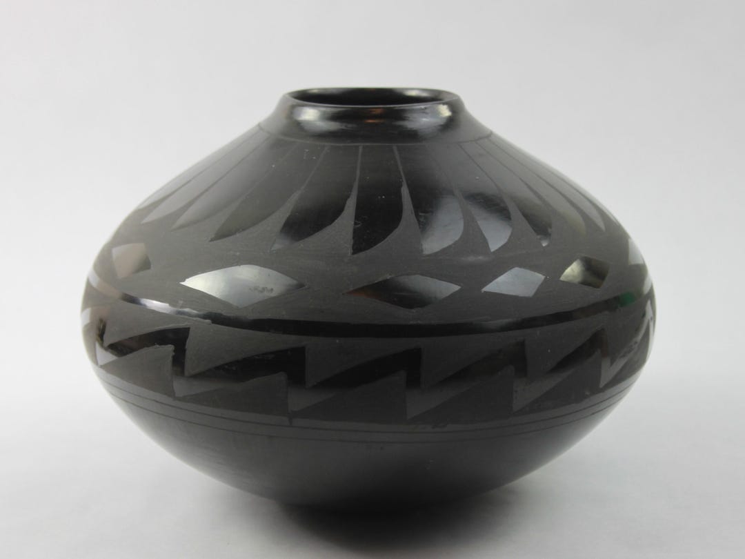 Manuel Reyes Mata Ortiz Blackware Pottery Jar Vessel Vase - Etsy