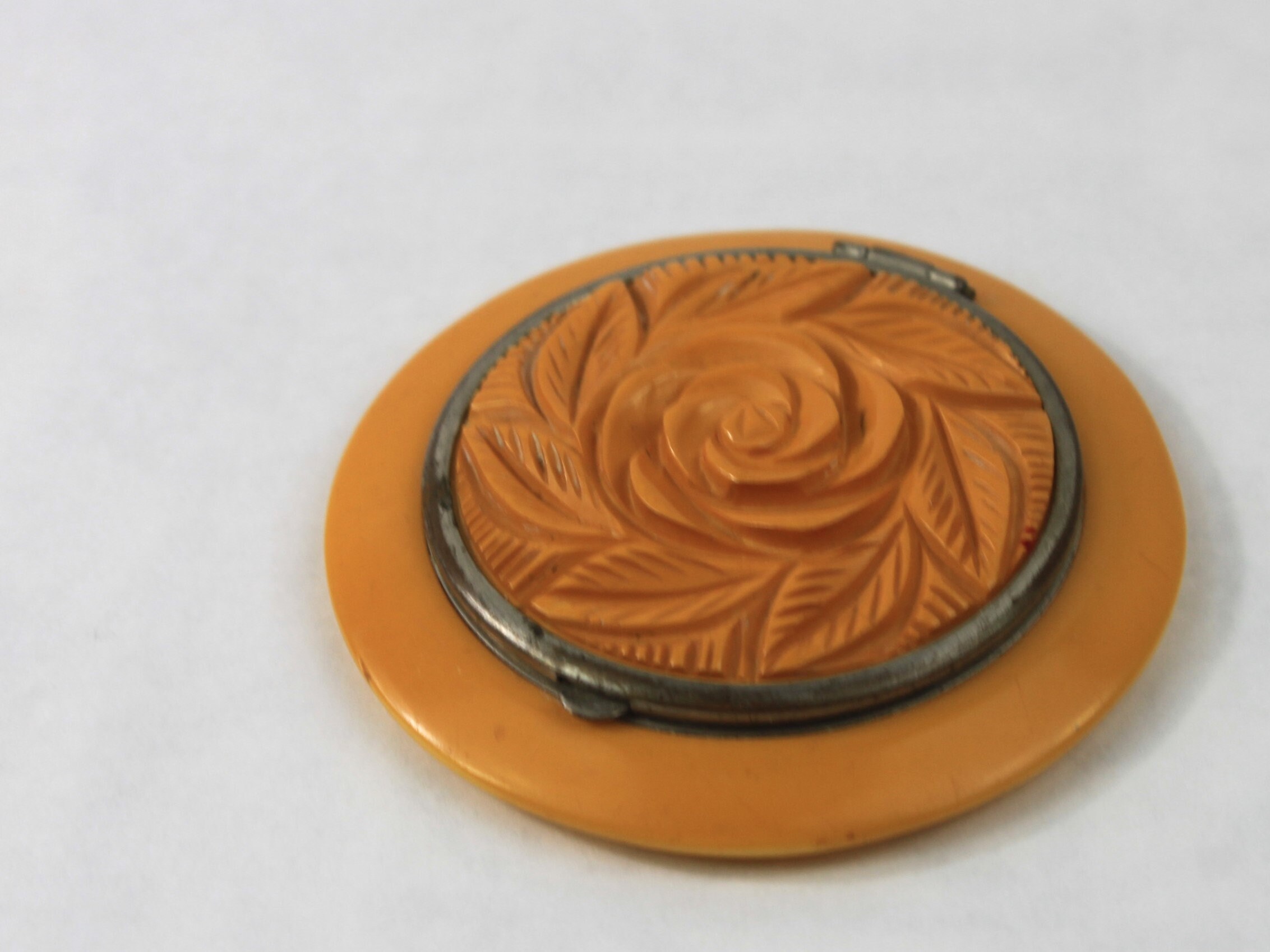 1930s Butterscotch Bakelite Powder Compact Carved Rose - Etsy