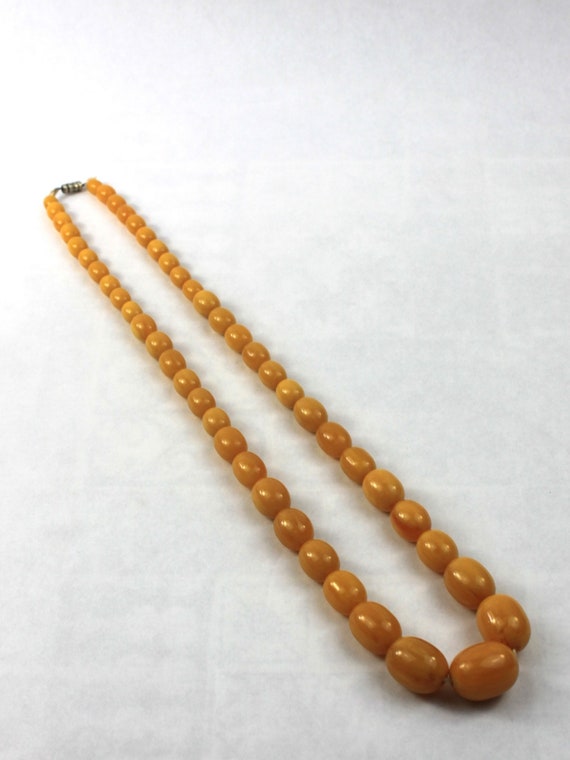 bakelite butterscotch graduated - Gem