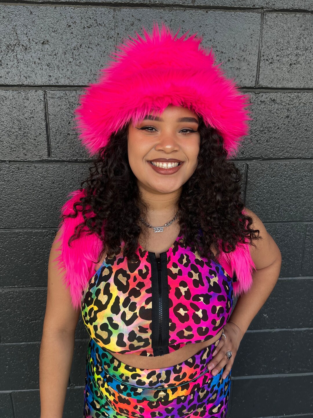 REVERSIBLE Neon Pink Shaggy Faux Fur BUCKET HAT With Stash Pocket ...