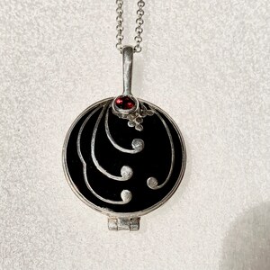 Black Enamel 925 Sterling Silver Locket Faceted 4mm Round Garnet Gem ...