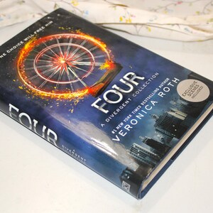 Nice Vintage Like-new First Edition Set of 4 Divergent Series Books ...