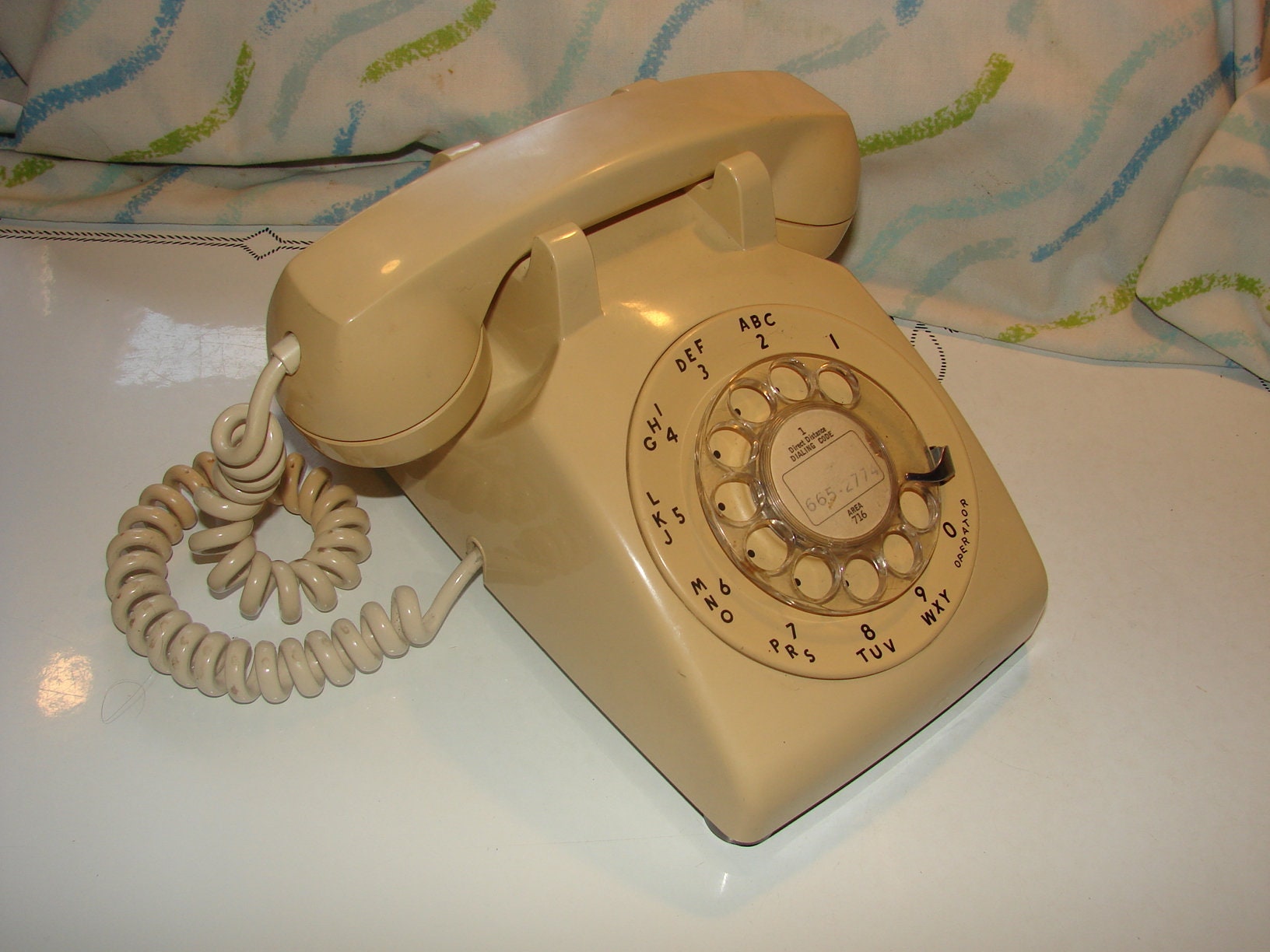 shops cheap online 9.02 Vintage ITT Beige 80's Rotary Phone