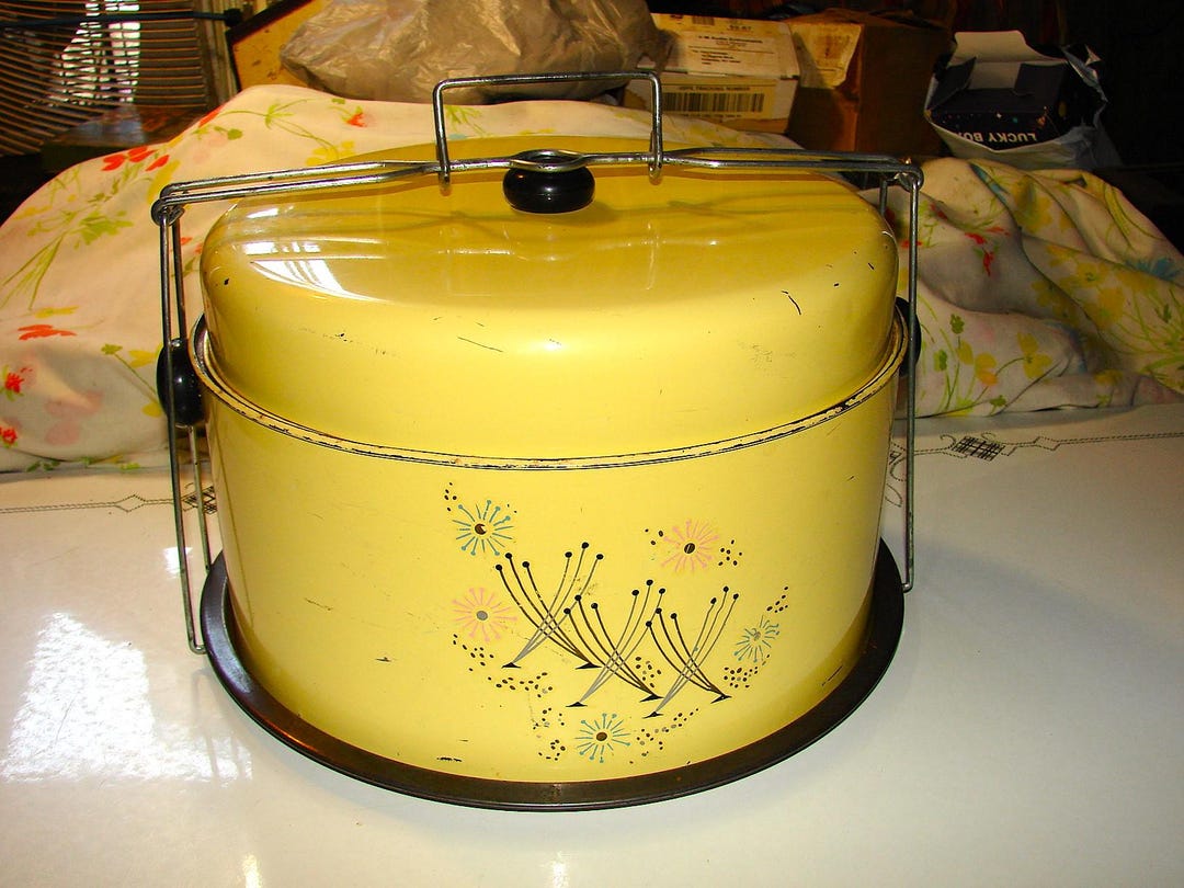 Cute Vintage Yellow MCM Locking Cake and Pie Carrier With Floral or ...