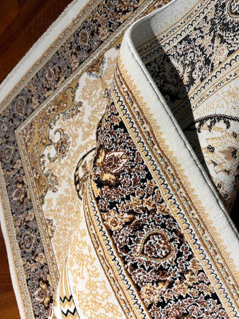 Cream Muslim Luxury Silk Prayer Rug, Islamic Pattern Janamaz, Classic ...