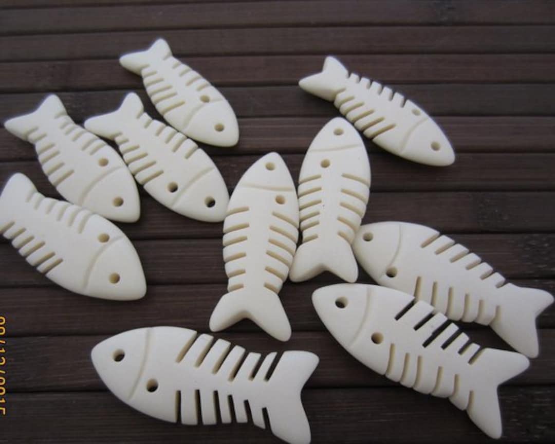 Hand Carved Bone Fish Pendant, Buffalo Bone Carving, Jewelry Making ...