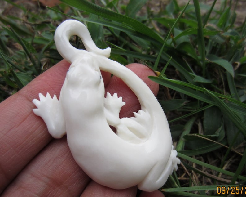 SALE Amazing Detail Hand Carved Gecko, Pendant, Balinese Carving, Not ...