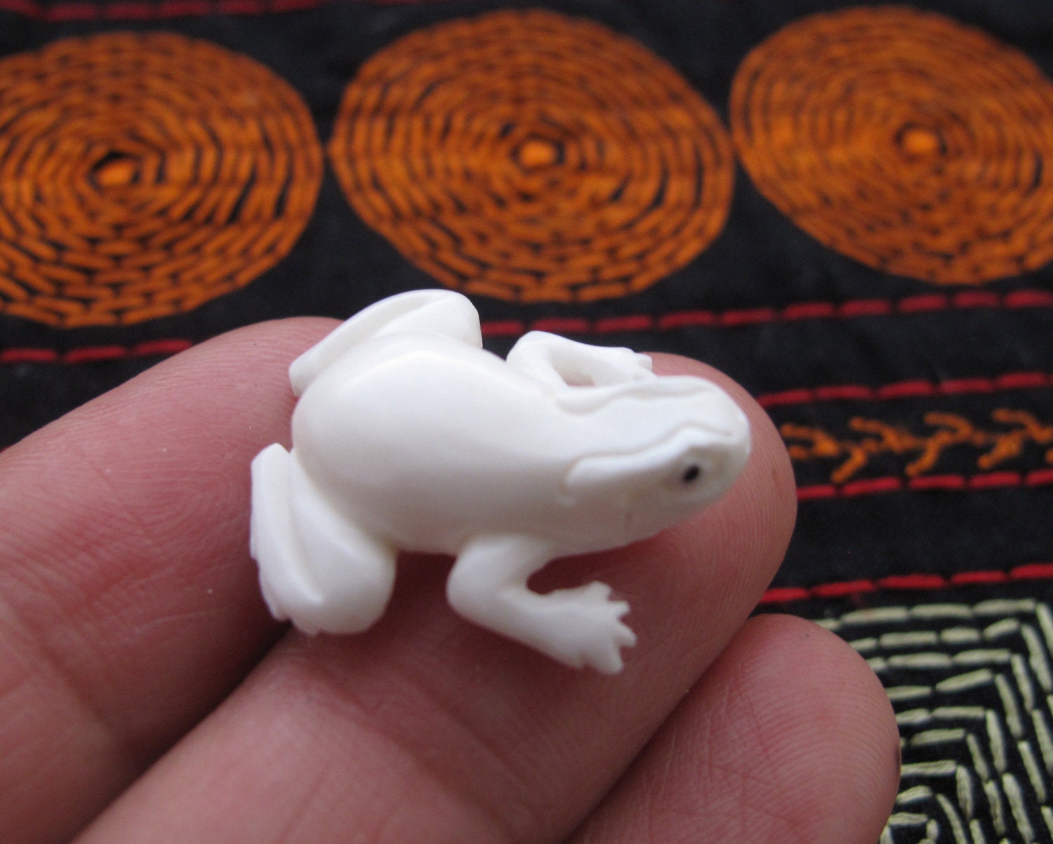 Gorgeous Carved Tiny Frog Buffalo Bone Carving Pendant - Etsy