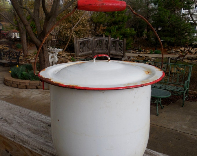 Vintage Enamalware Bucket, Antique Metal Pee Pot. - Etsy