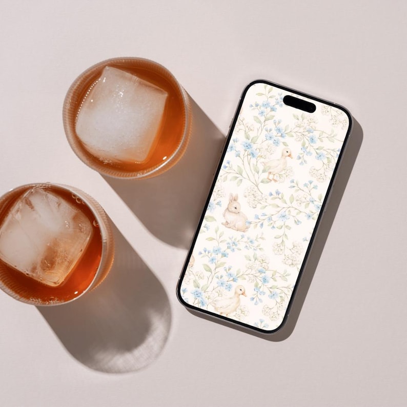 25 Spring Aesthetic Wallpapers Bundle | Floral and Pastel Phone ...