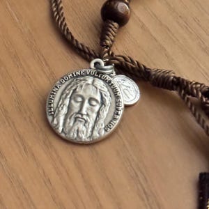 Holy Face Scapular Rosary Bracelet - Etsy