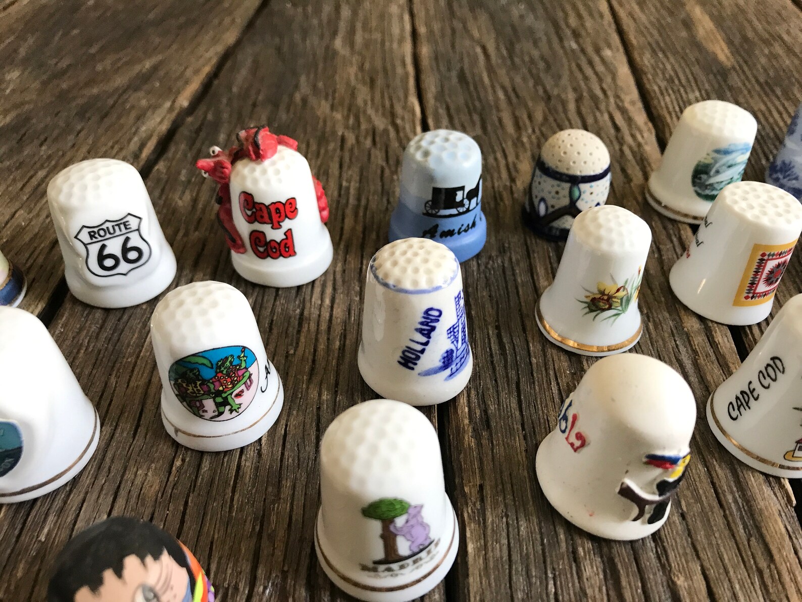 35 Vintage Thimbles Souvenir Travel Thimbles Collectible Ceramic ...