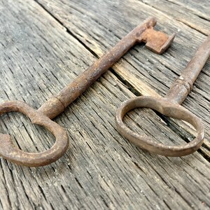 2 Large Skeleton Keys - Original Large Antique Skeleton Keys 7 1/4" - Etsy