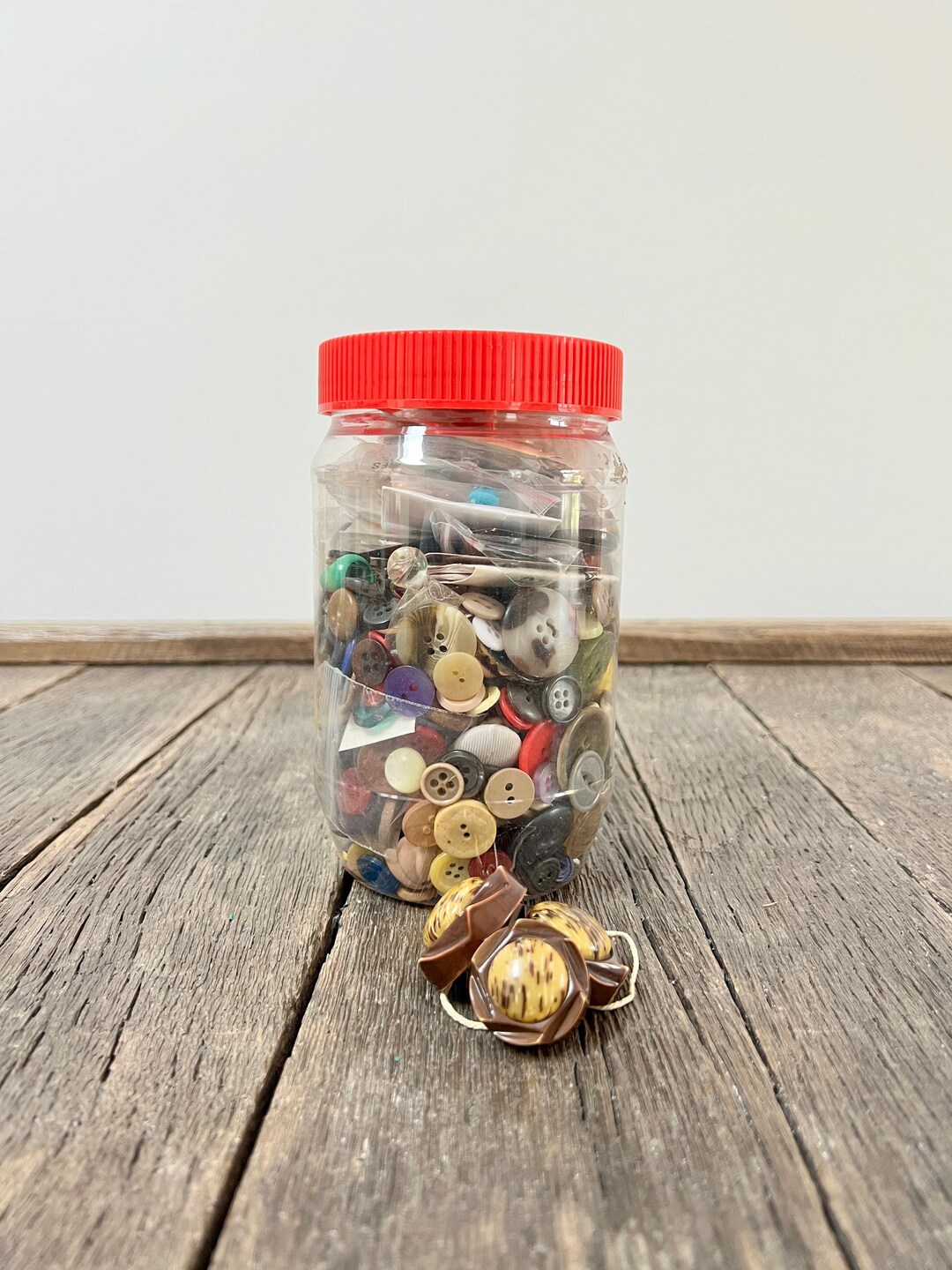 Jar of Miscellaneous Buttons Large Lot of Buttons Vintage Clothing ...