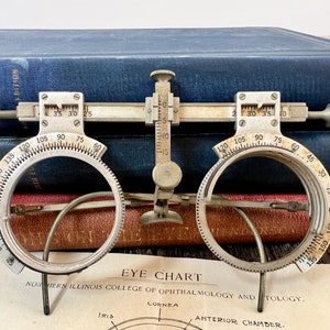 4 Antique Eye Doctor Items Vintage American Optical Optometrist Testing ...