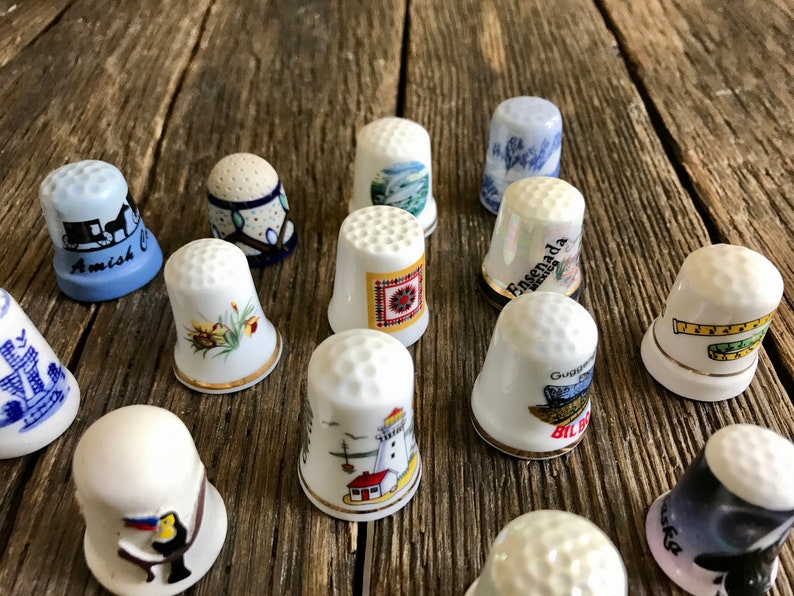 35 Vintage Thimbles Souvenir Travel Thimbles Collectible - Etsy