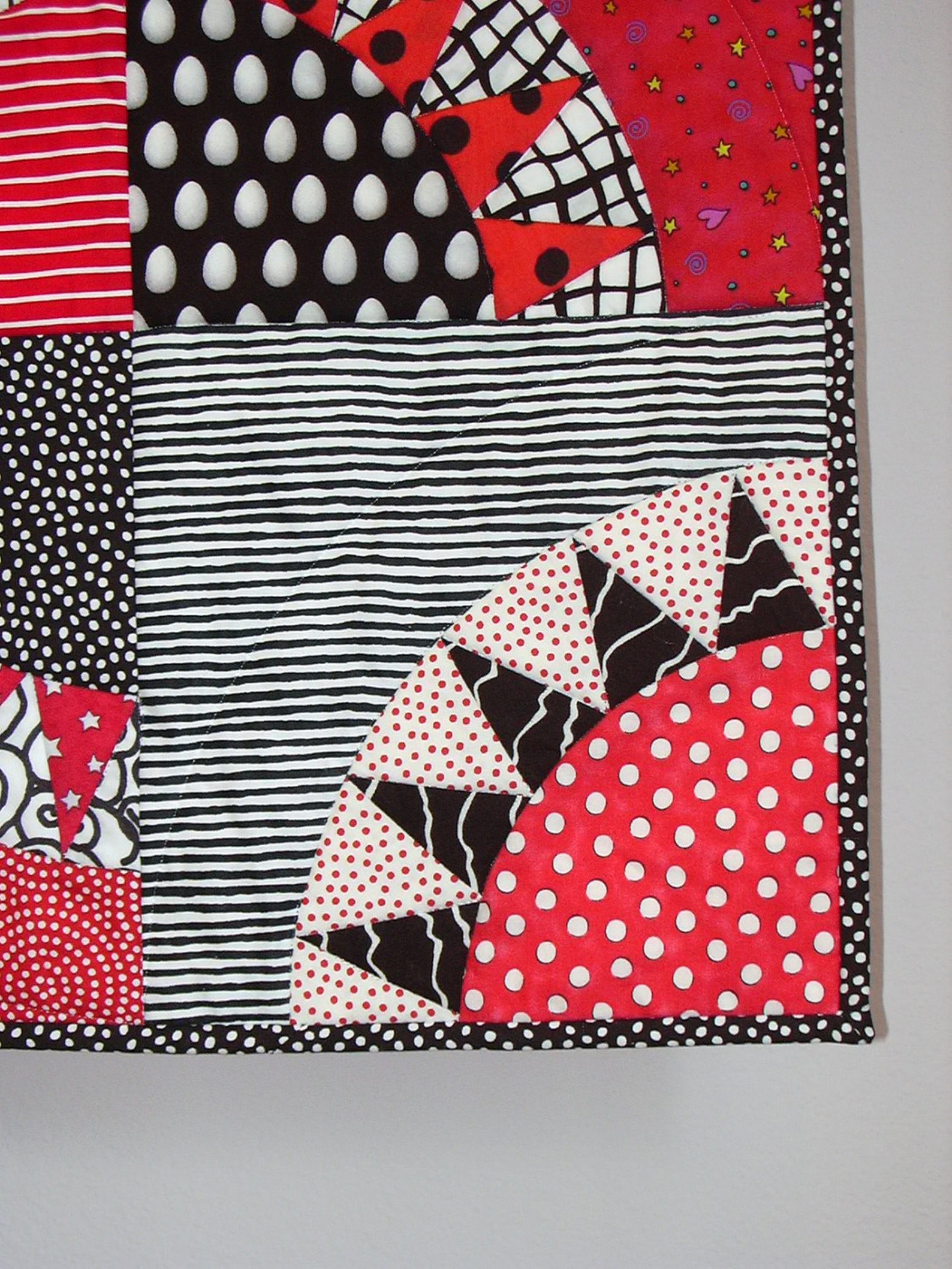 Red & Black Licorice Wall Quilt - Etsy