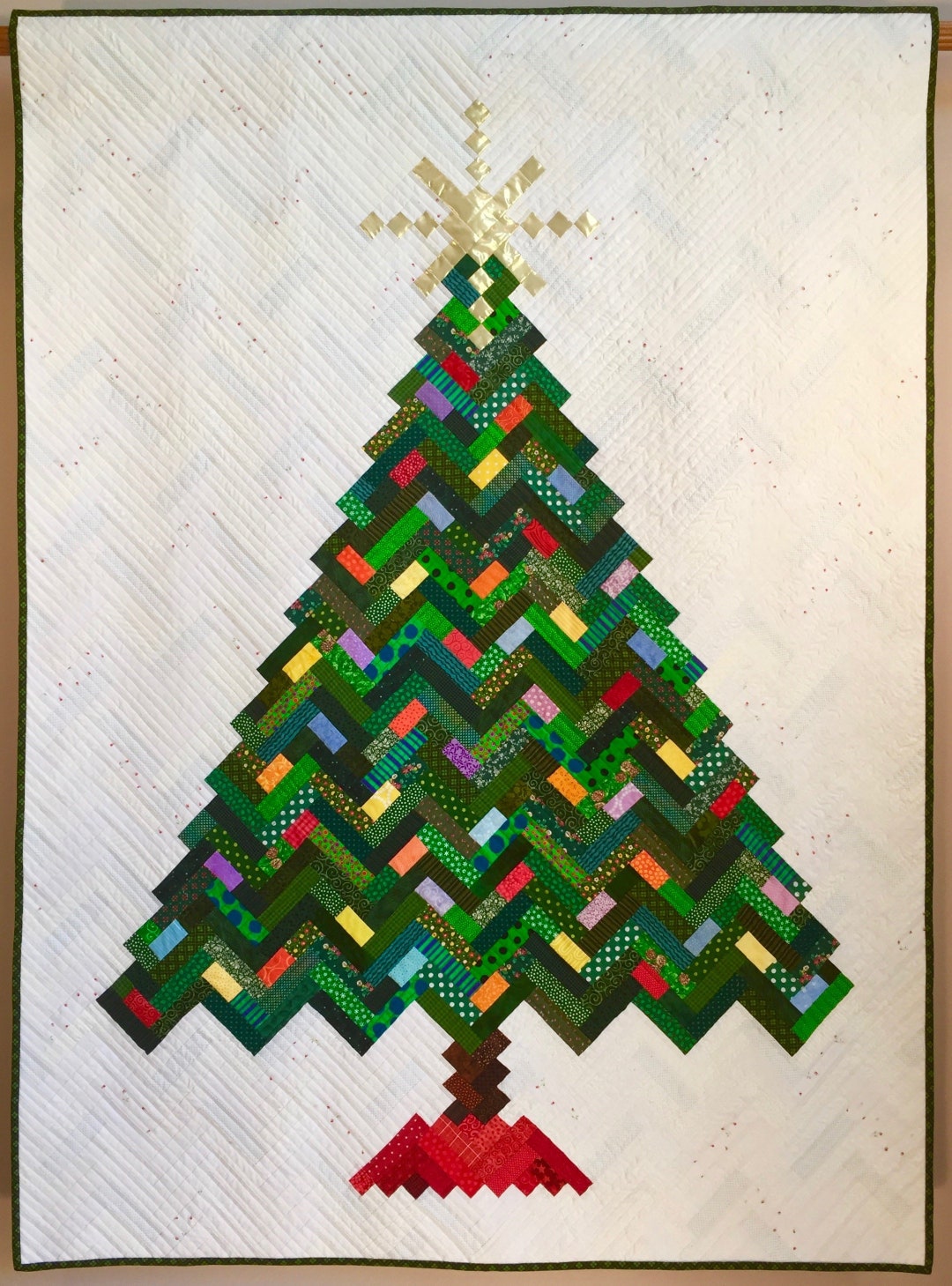 New Slant on Christmas Quilt; Christmas Tree; Holiday Quilt - Etsy