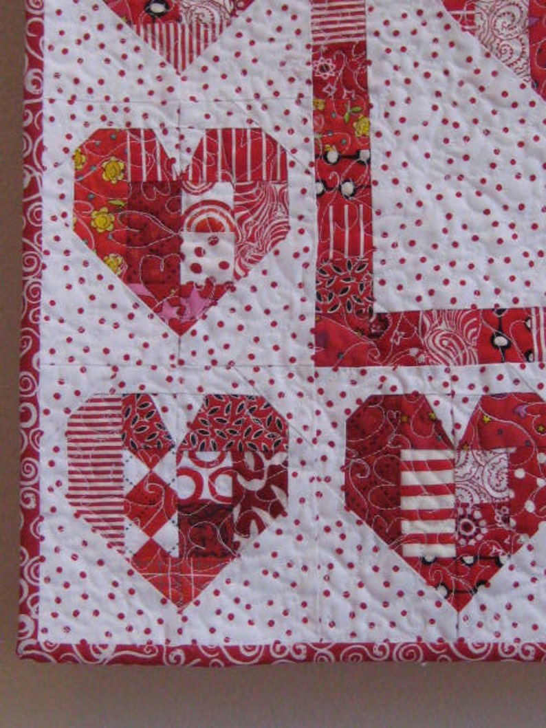 Log Cabin Heart Wall Quilt - Etsy