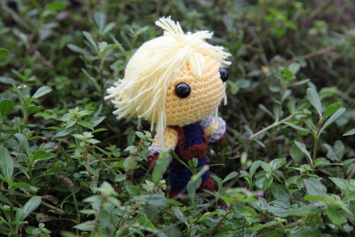 PATTERN: Cloud Strife (final Fantasy VII) - Amigurumi Crochet Pattern ...