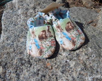 PETER RABBIT in the Garden Baby ShoesBaby's First Shoe | Etsy