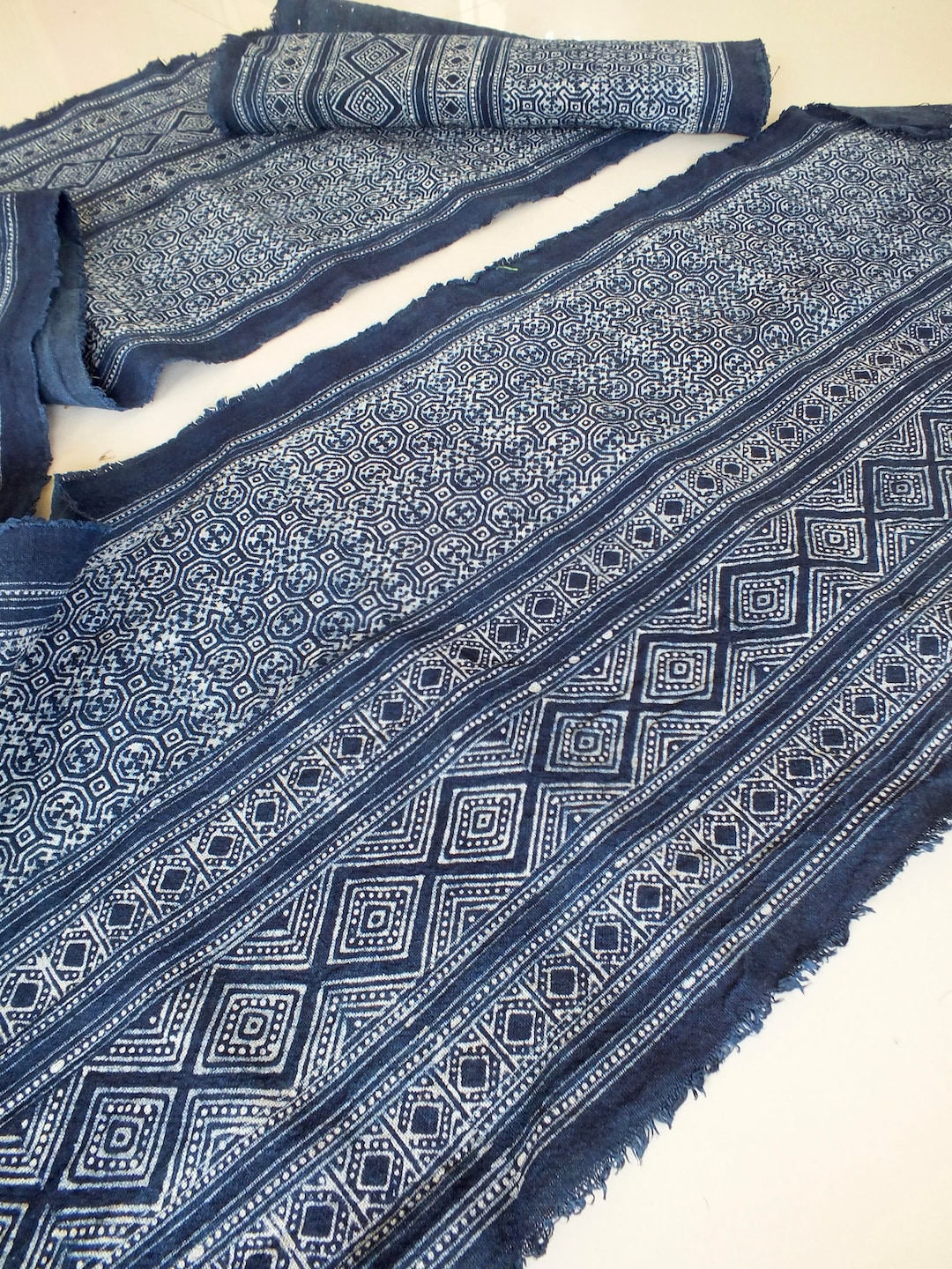 Hmong Batik Fabric,hmong Textiles,batik Fabrics- Hmong Textiles-table ...