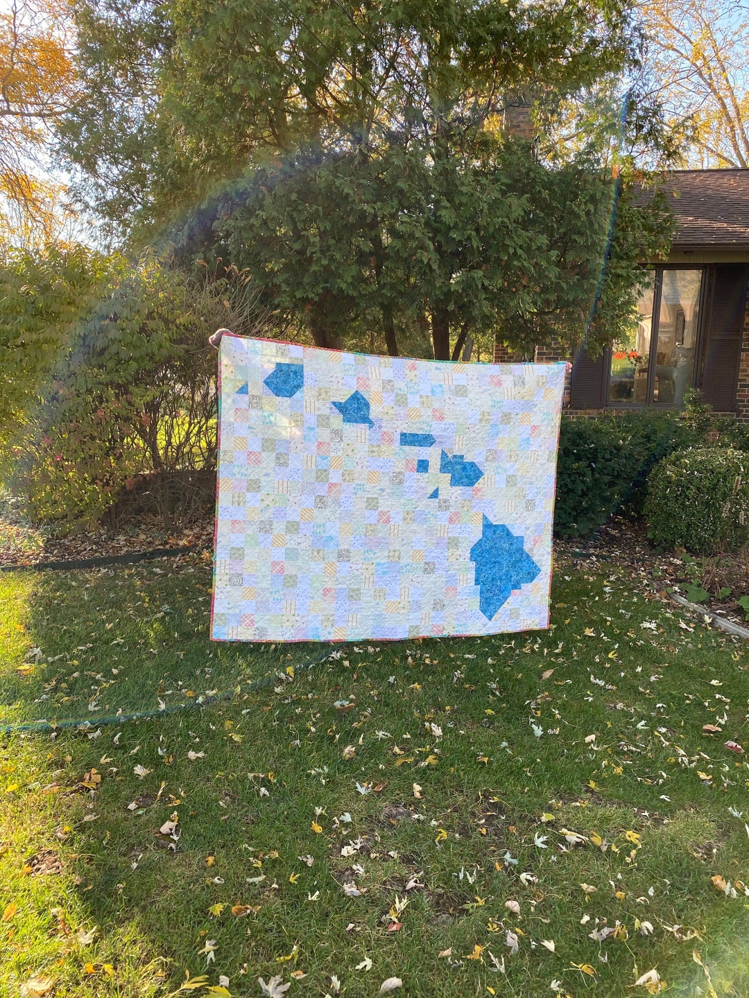 CUSTOM QUILT - Hawaii Quilt - A Pixelated Hawaii Quilt - State of ...