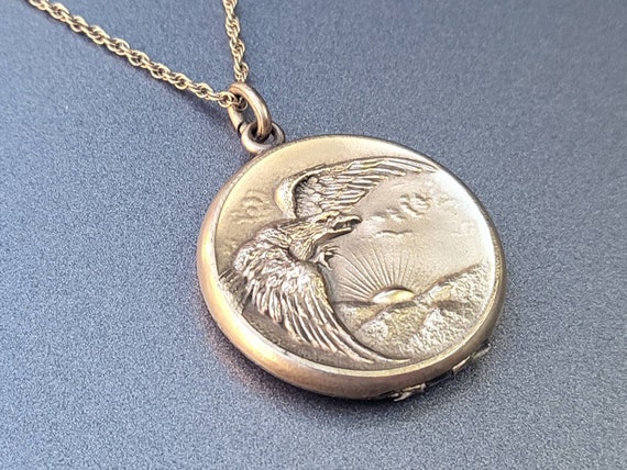 Antique Victorian Gold Locket Bird Eagle Mountains Pe… - Gem