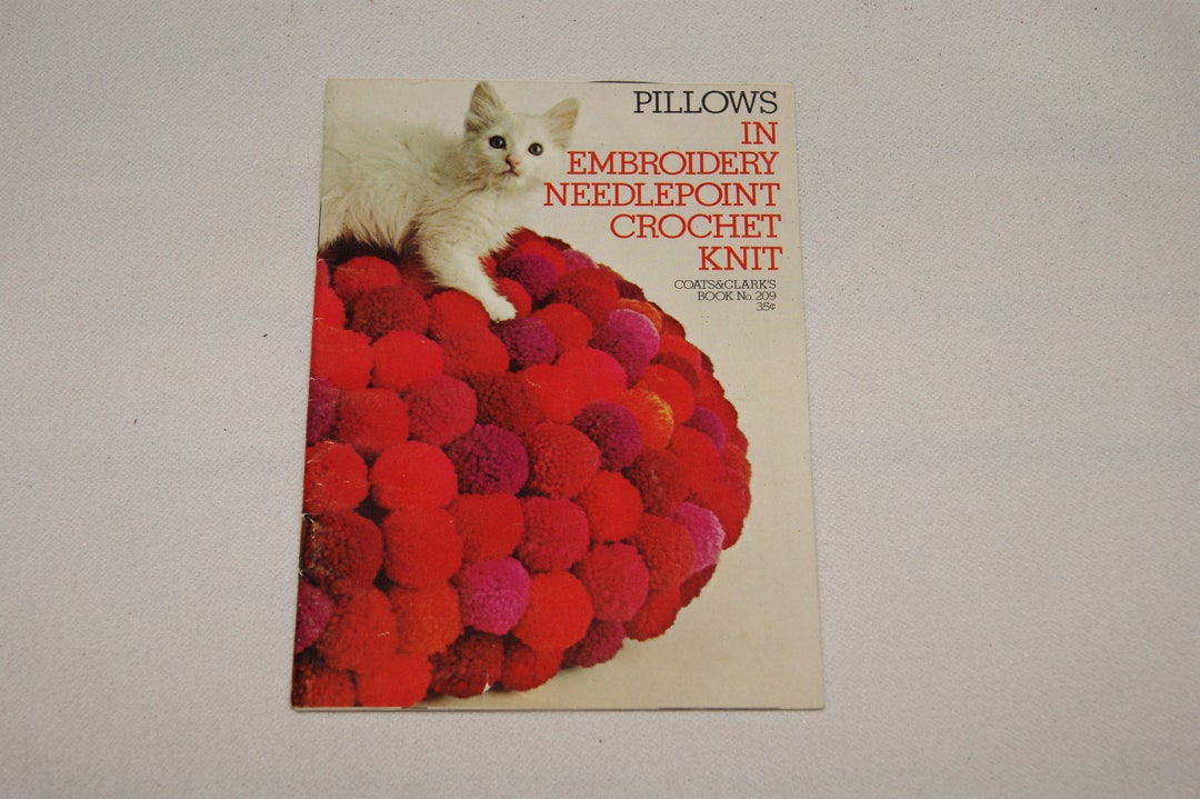 1971 Coats & Clark Pattern Book No 209 - Pillows in Embroidery ...