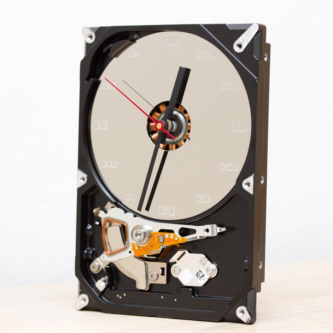 Desk Clock Made With Recycled Computer Hard Drive, HDD Clock, Gift for ...