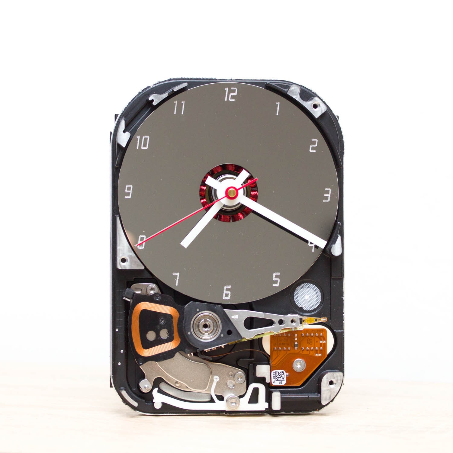 Home Décor Home & Living Desk clock made with recycled Computer hard ...