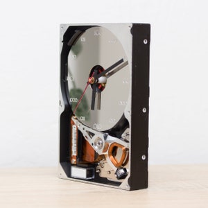 Desk Clock Made With Recycled Computer Hard Drive, HDD Clock, Gift for ...