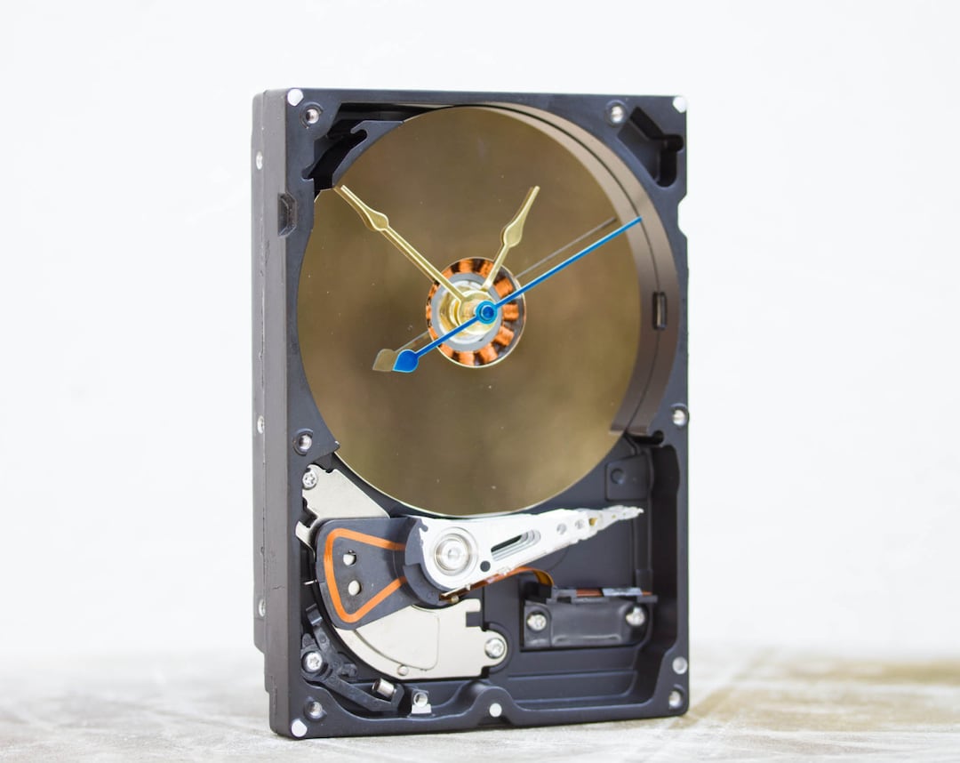 Desk Clock Made of a Recycled Computer Hard Drive - HDD Clock - Ready ...