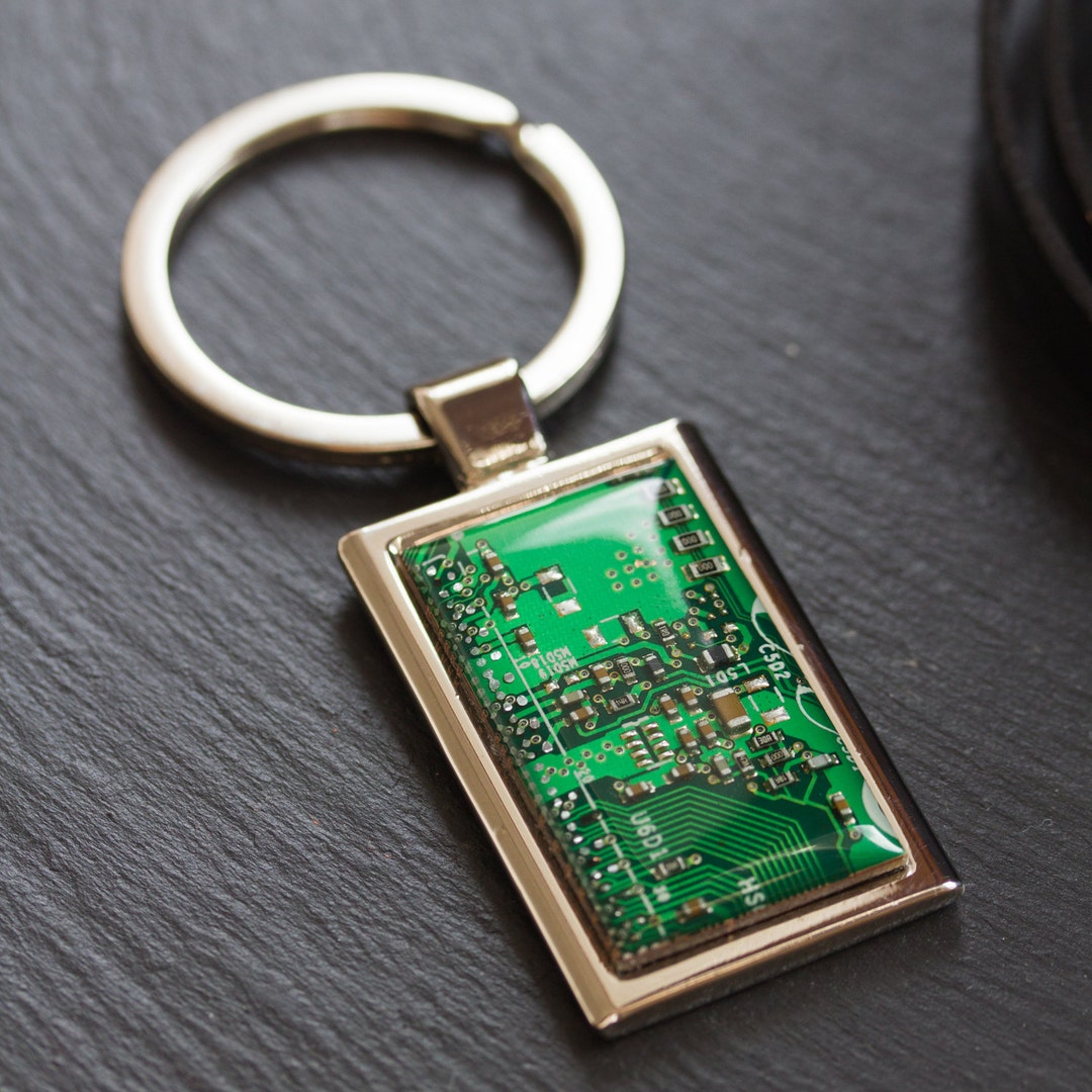 Circuit Board Keychain, Groomsmen Gift, Custom Color, Gift for Him - Etsy