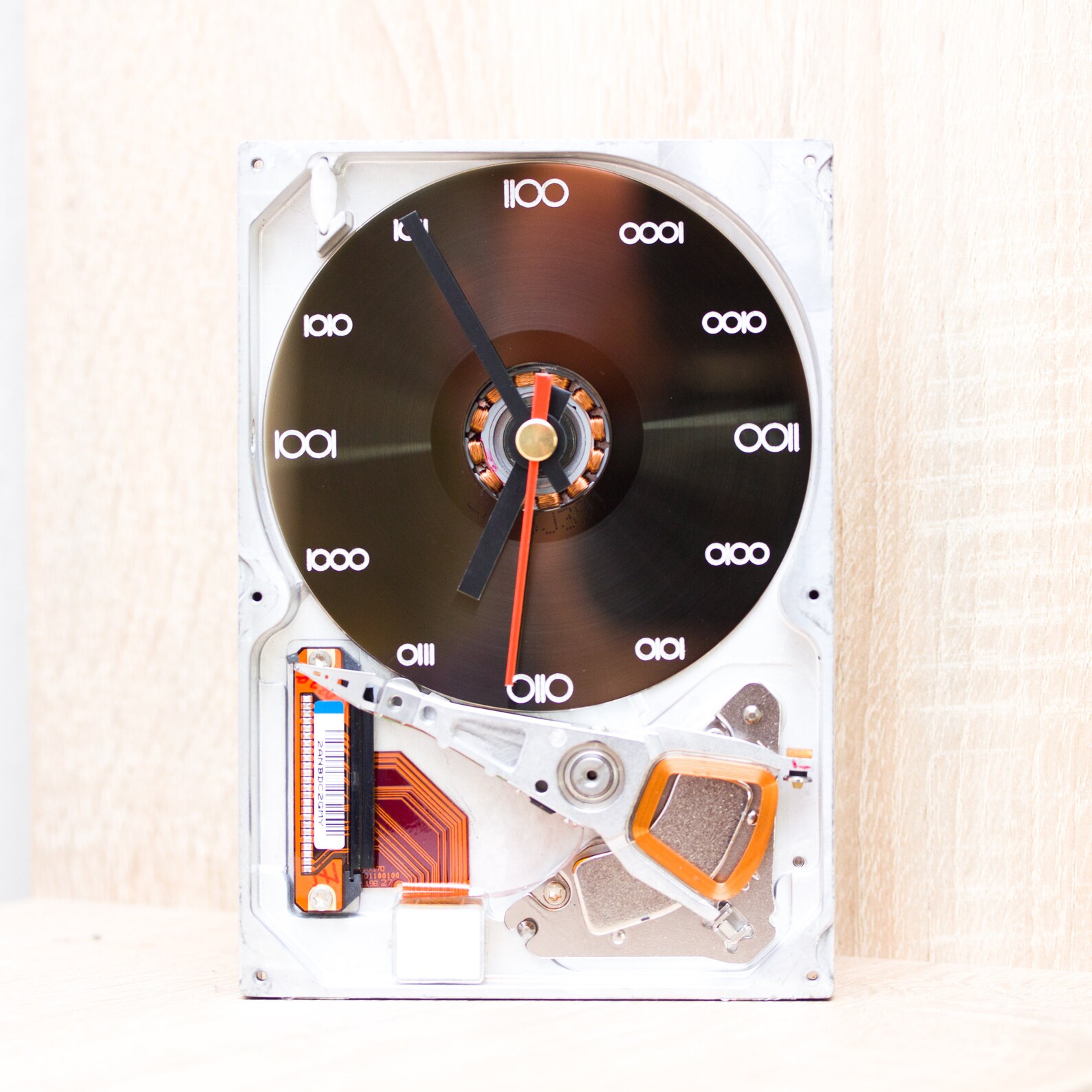 Desk Clock Made of a Recycled Computer Hard Drive HDD Clock - Etsy