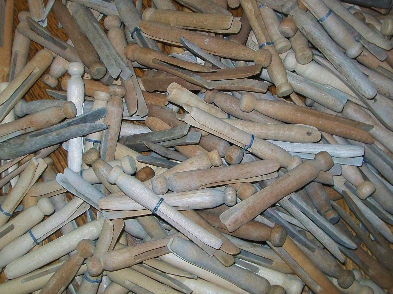 Vintage Peg Clothespins by the Dozen Wood Round Head | Etsy