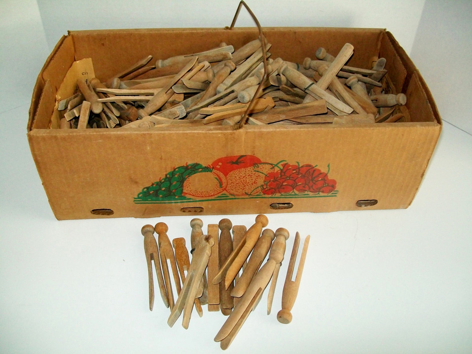 Vintage Peg Clothespins by the Dozen Wood Round Head | Etsy