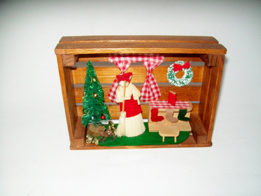 Vintage Miniature Christmas Scene Crate Country Scene Collectible ...