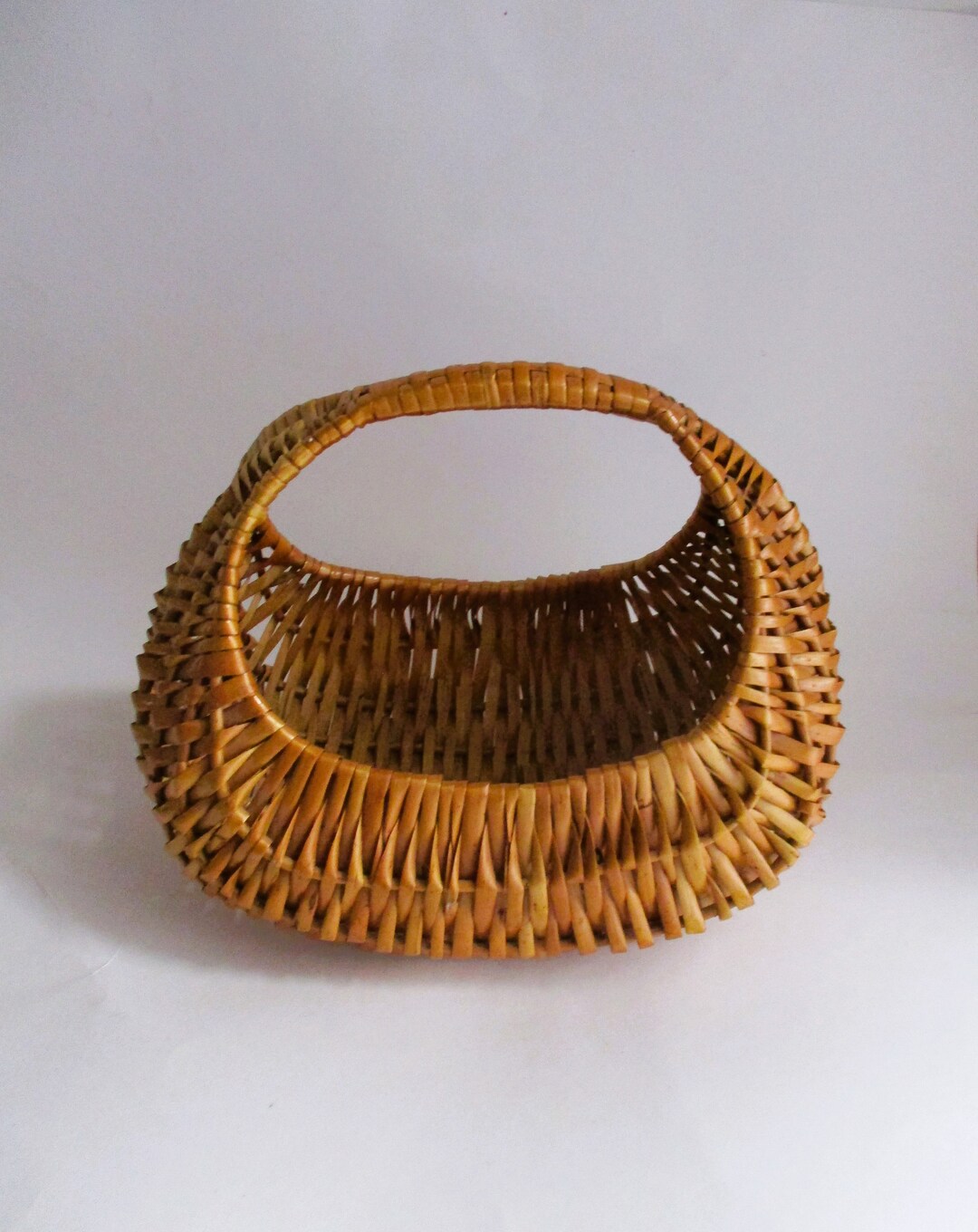 Vintage Rattan Basket Rounded Buttocks Basket With Handle - Etsy