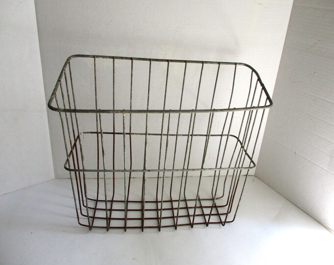 Vintage Wire Basket Rusty Large Metal Wire Storage Bin Book Magazine ...