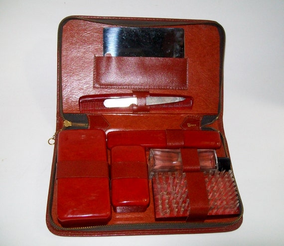 Vintage Men's Travel Kit Grooming Leather Zippered Ca… - Gem